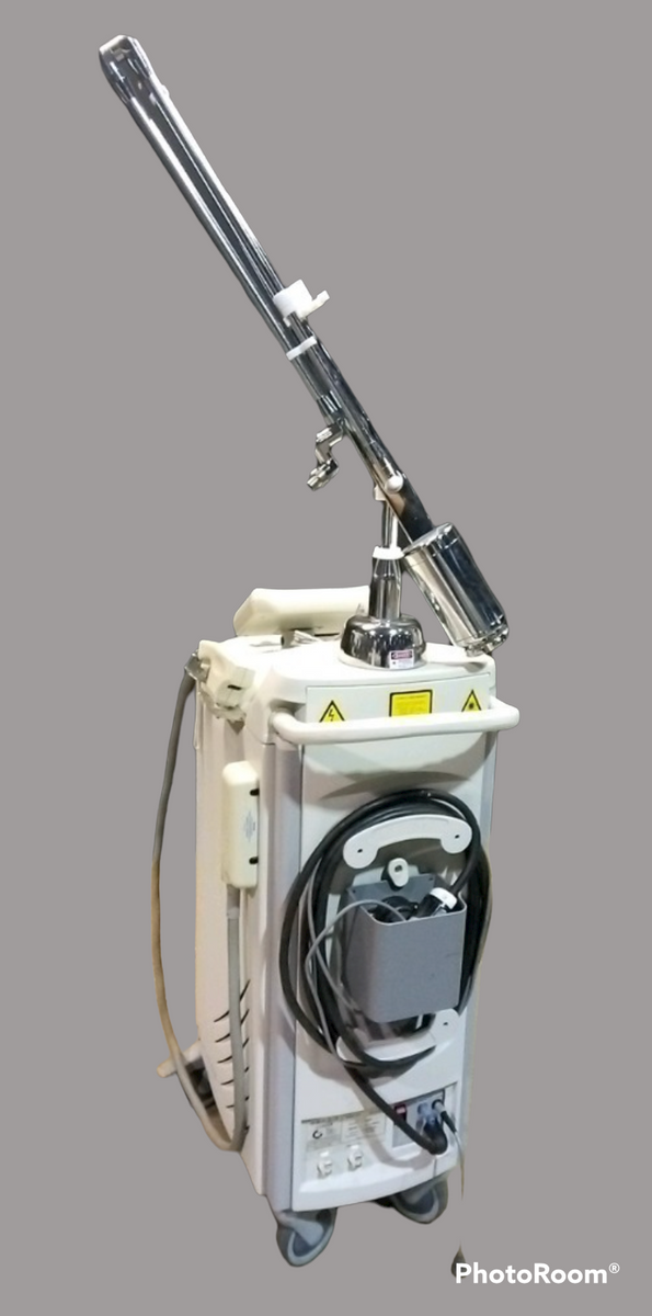 SCITON PROFILE LASER SYSTEM WITH HAND PIECE MANUFACTURED 2009 – KeeboMed